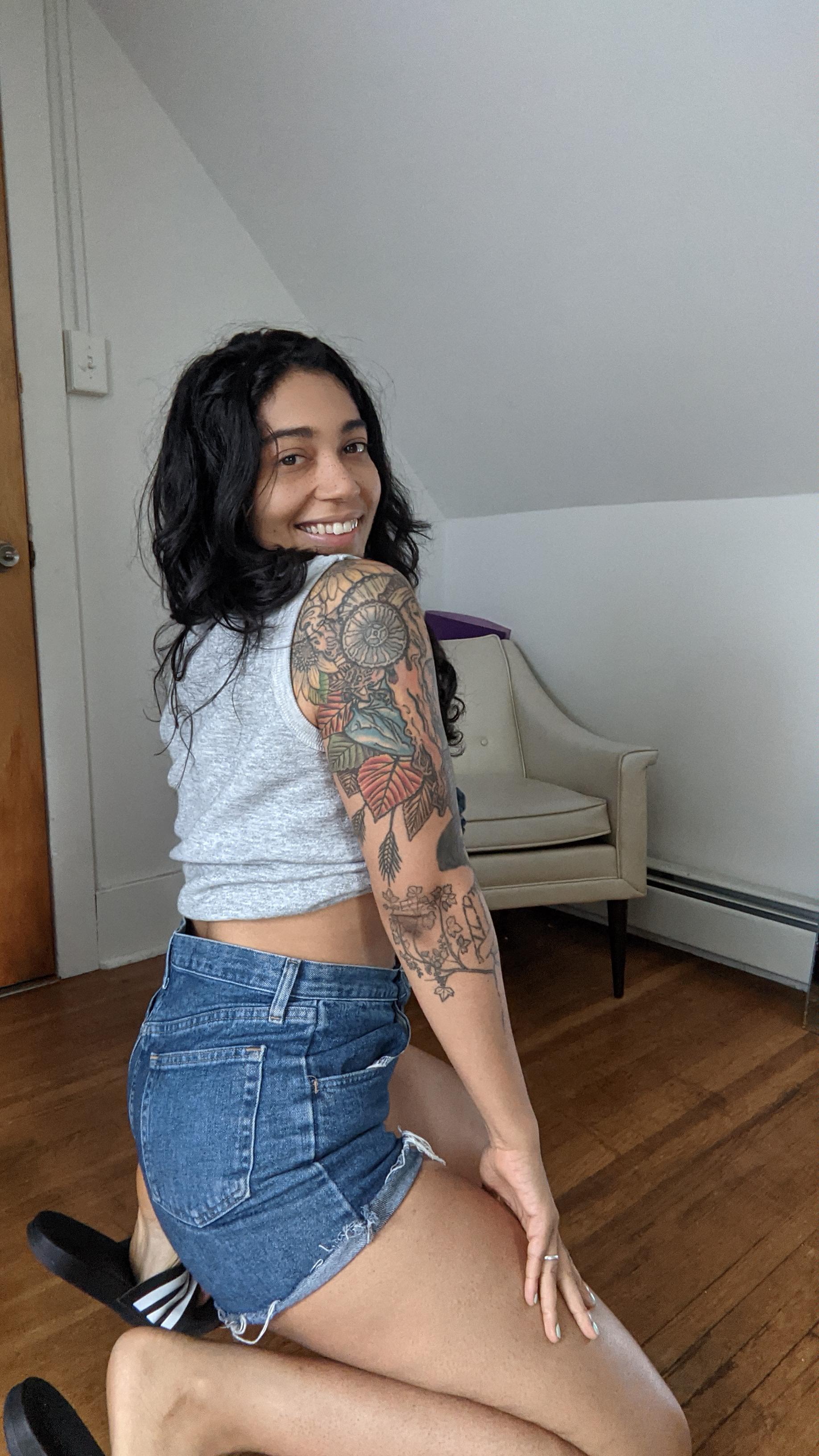 Wake and bake with me? | Scrolller