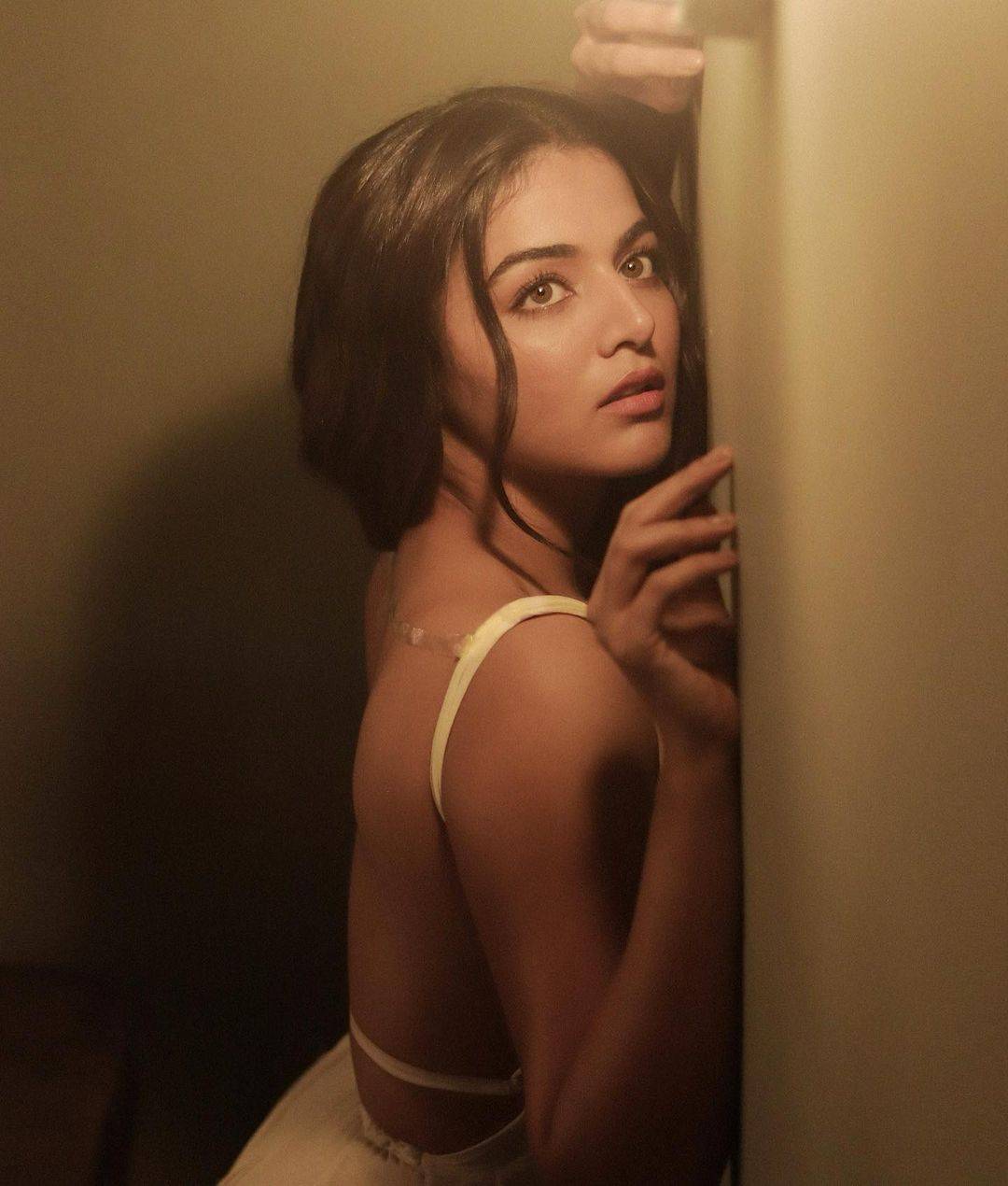 Wamiqa Gabbi | Scrolller
