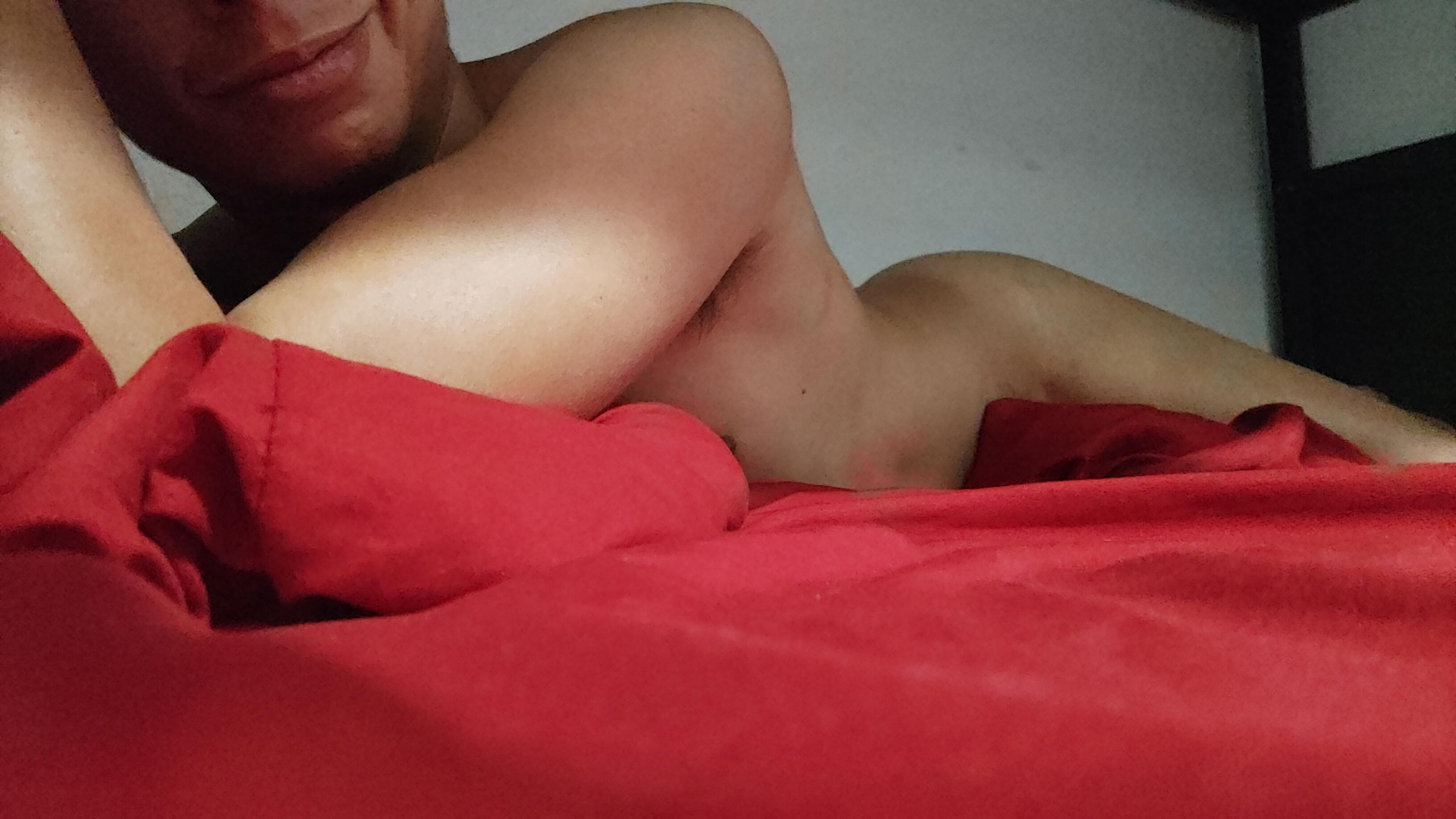 Wanna cuddle? | Scrolller