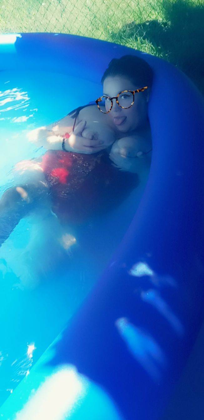 Wanna take a dip? | Scrolller