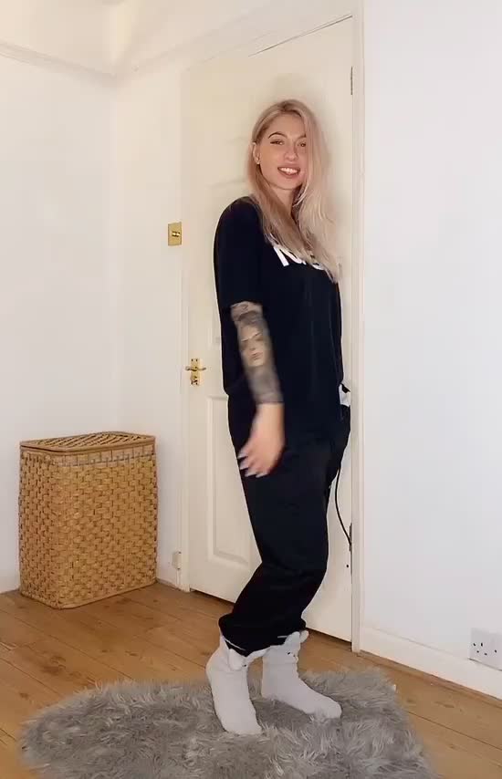 Better quality of snowgolow video. What challenge should I do next? | Scrolller