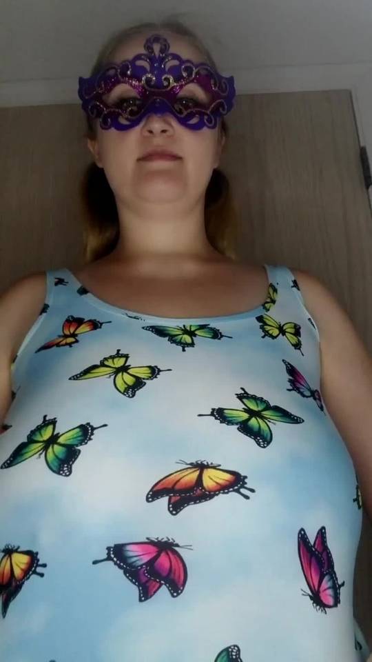 A little drop and jiggle for you | Scrolller