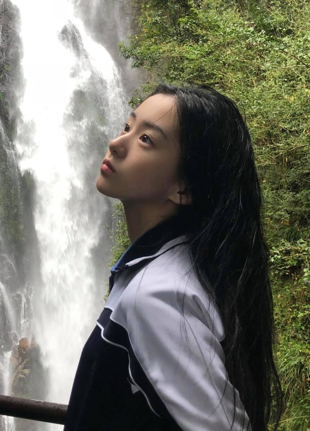 waterfall | Scrolller