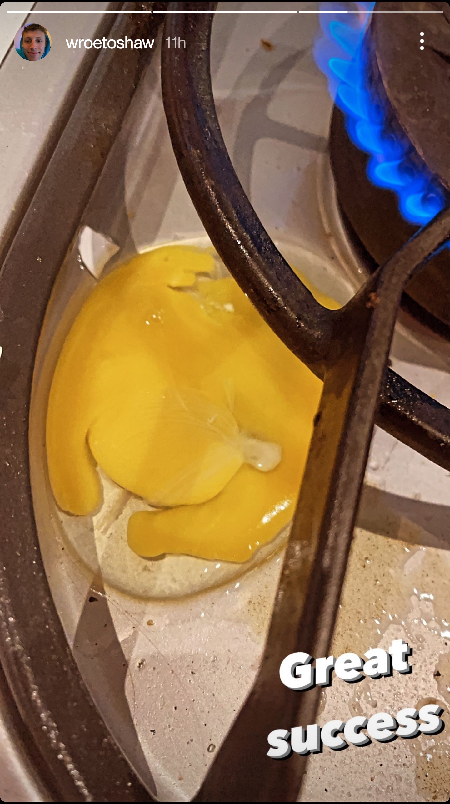 WCGW cracking an egg in the pan | Scrolller