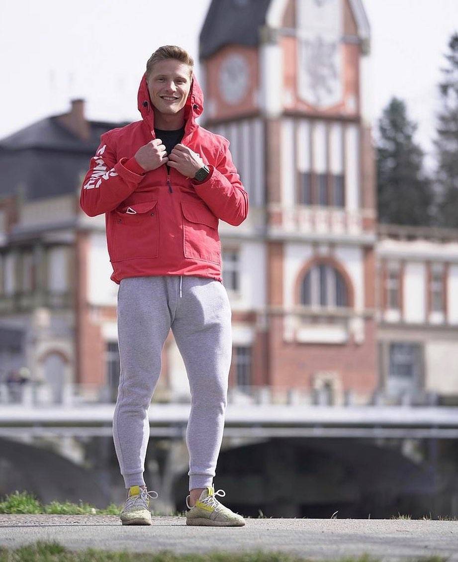 We need to normalize bulges... | Scrolller