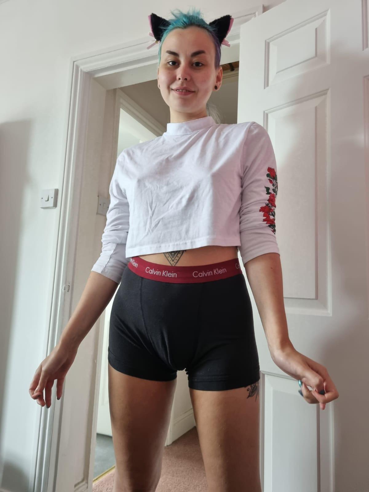 Wearing Daddy’s boxers has definitely unlocked a new kink 😳😻 | Scrolller