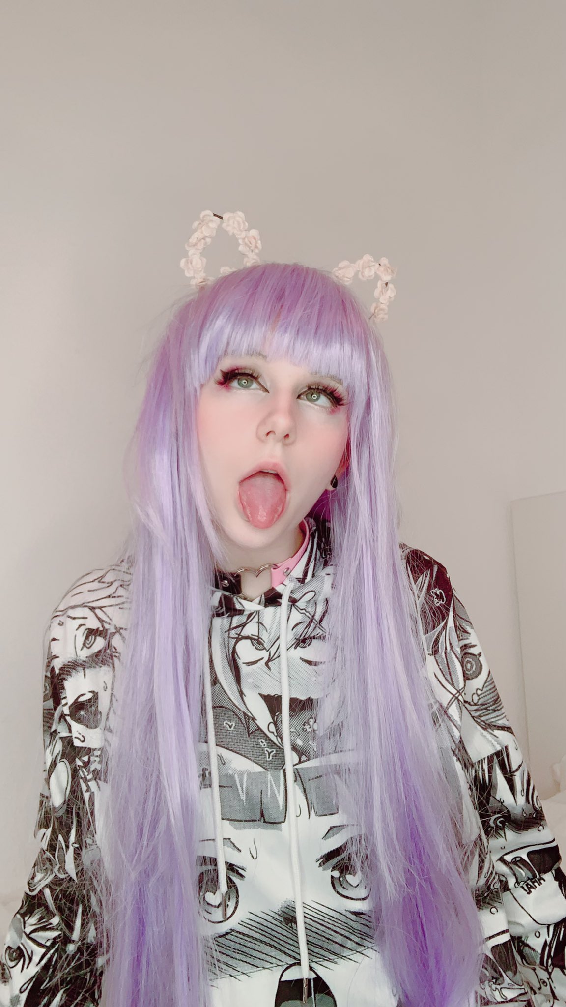 Wearing The Outfit To Match Do You Like Drool Yes Or No Scrolller