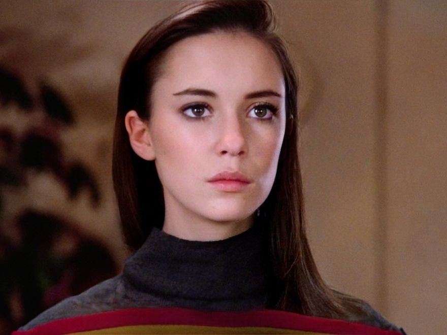 Wesley Crusher Explores His Feminine Side In The Holodeck Part 1 Scrolller