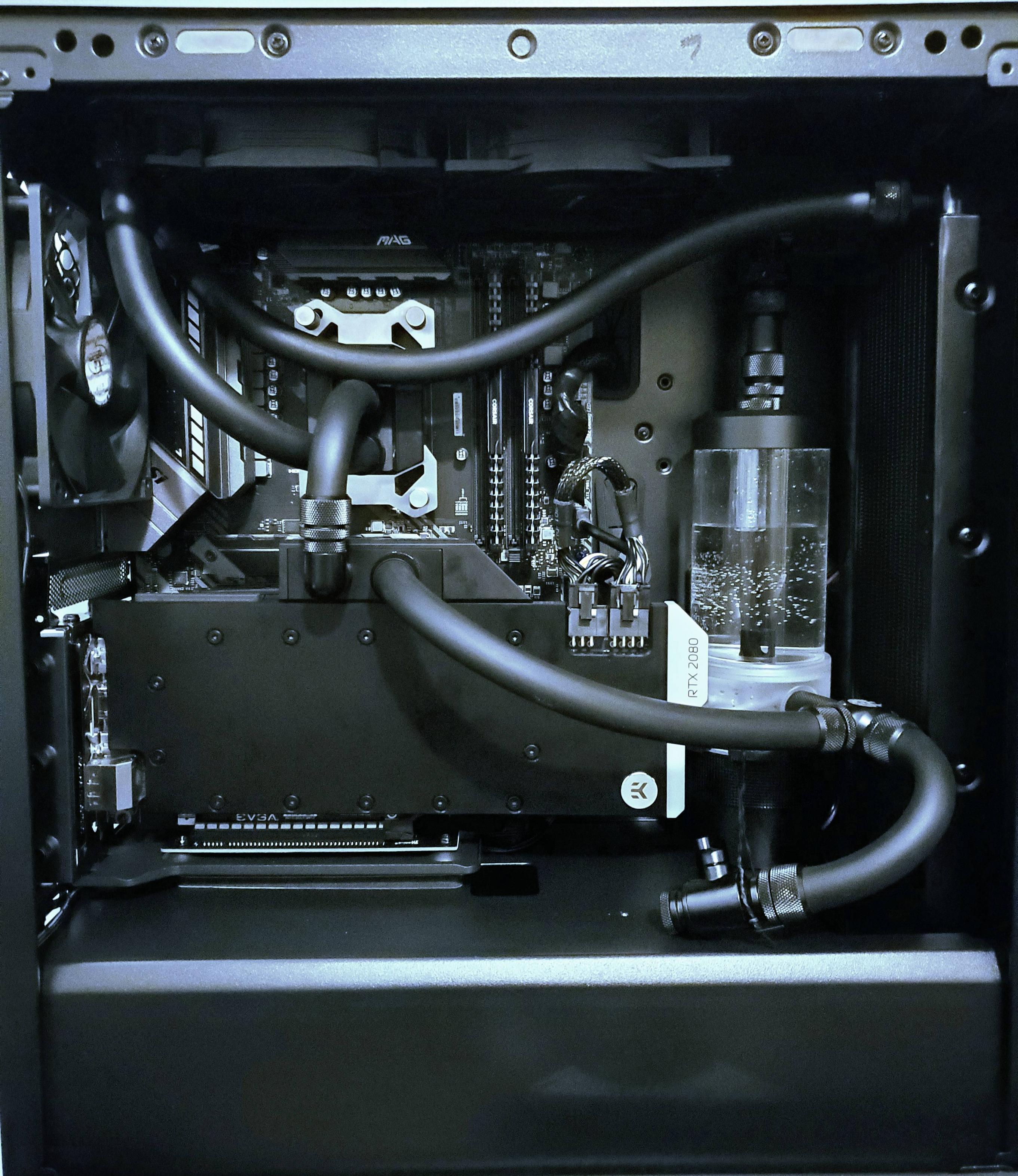 What do you think of my black theme build? | Scrolller