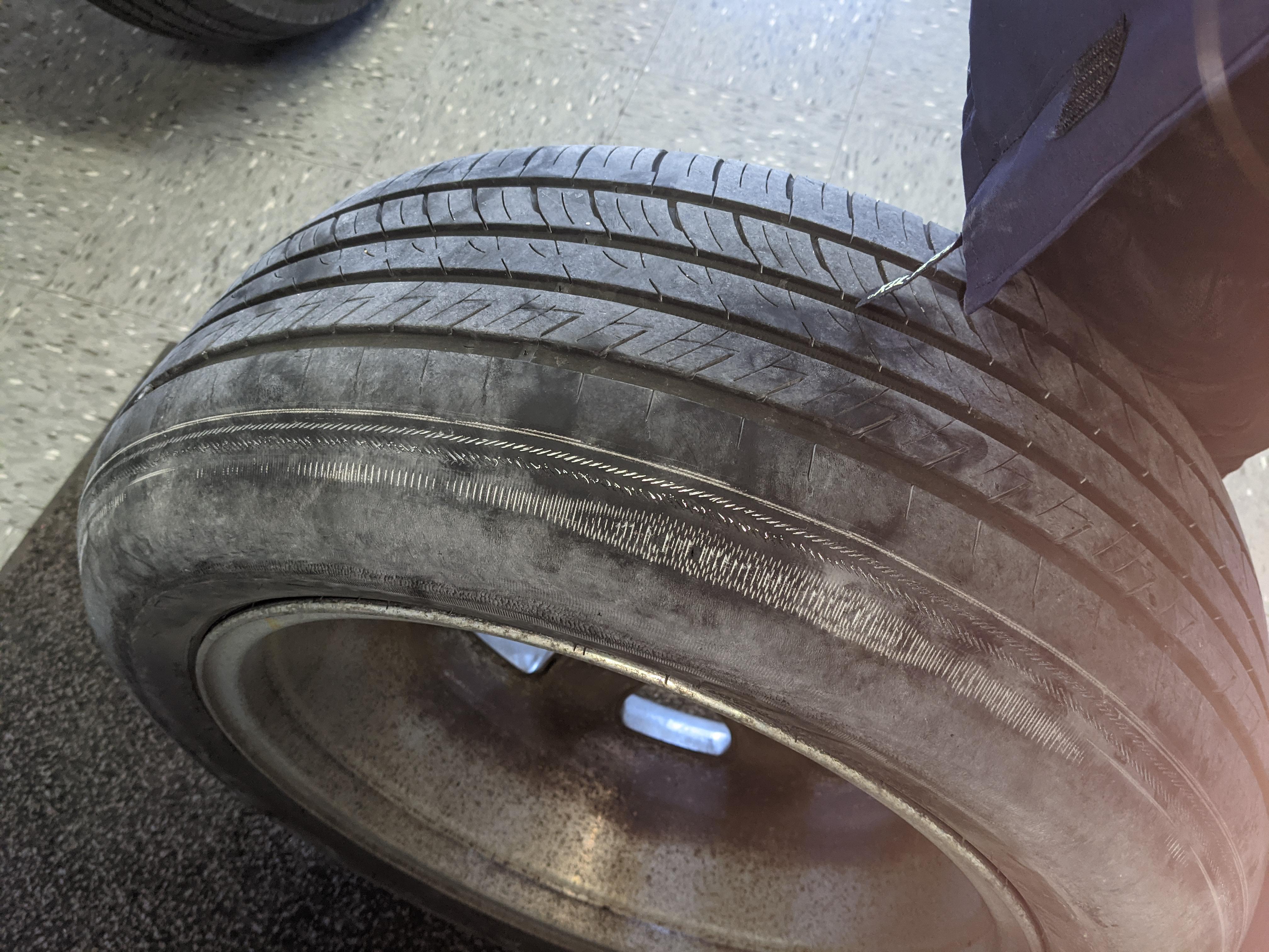 What is the issue here? Scratches on the interior side of my rear tire | Scrolller