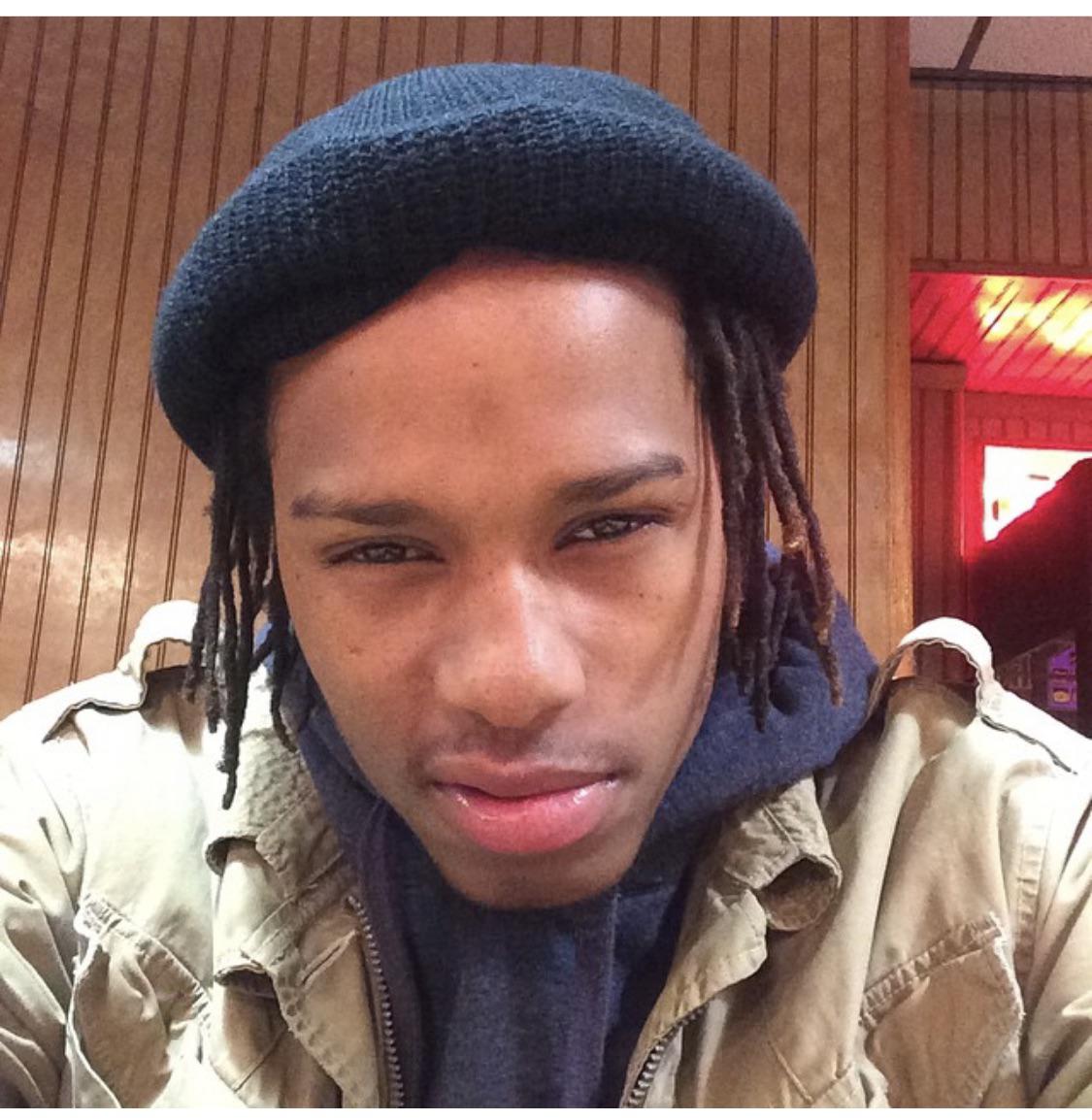 What’s the story behind pee Marley | Scrolller