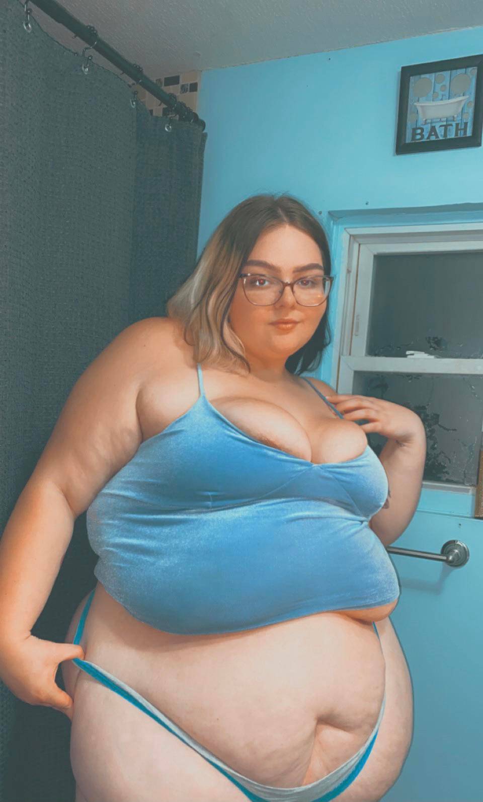 What would you do with me 😈😈 | Scrolller