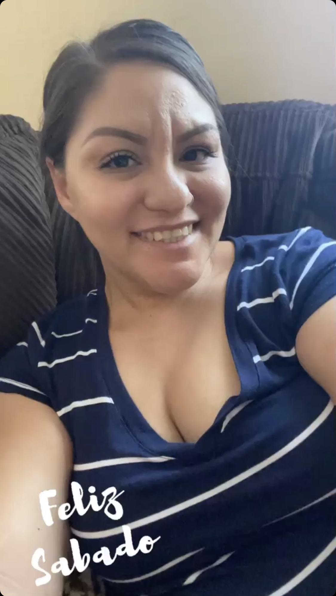 WHAT WOULD YOU GUYS DO TO MY SEXY AUNT ?!👿👿😩 | Scrolller