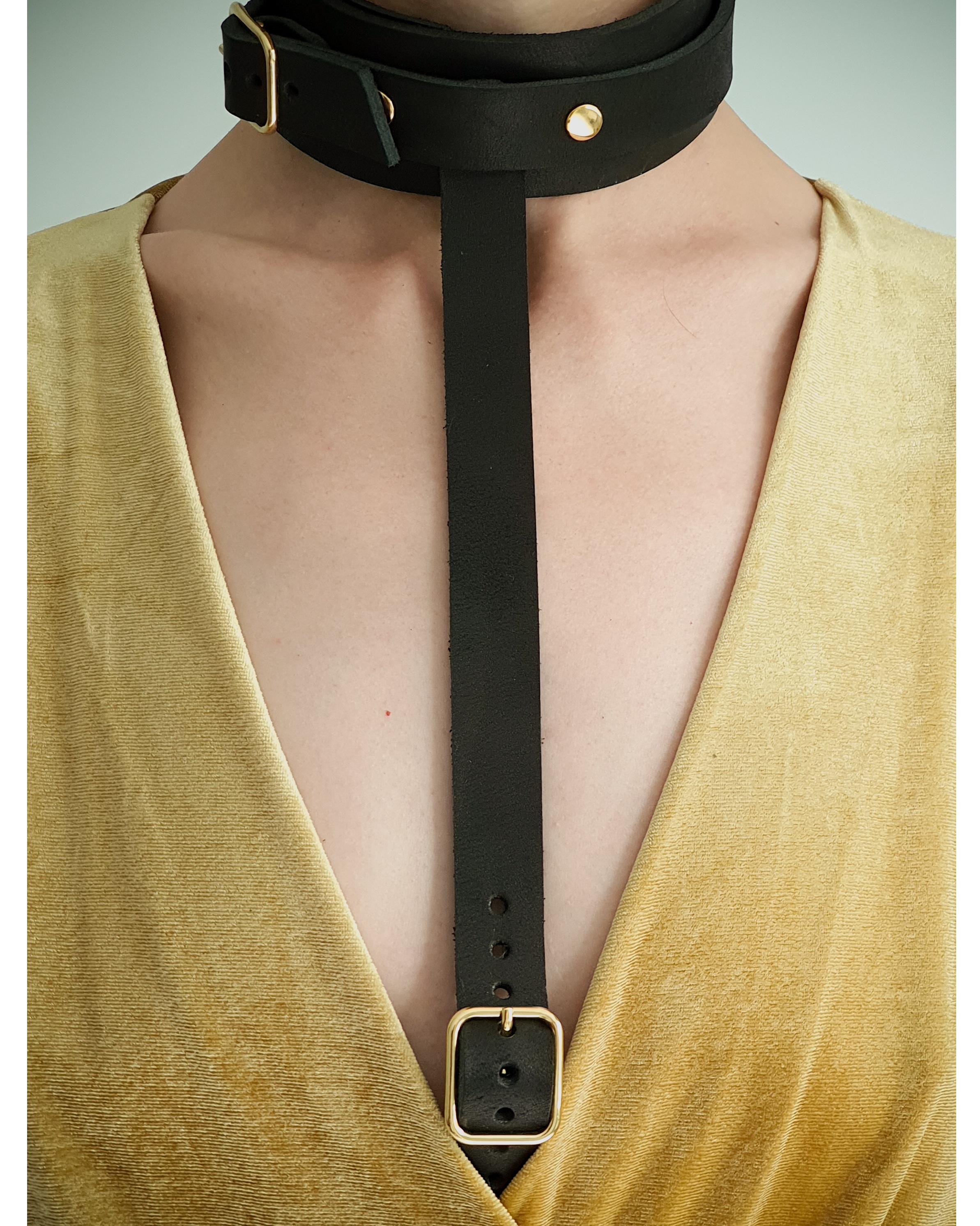 What's under your clothes? | Scrolller