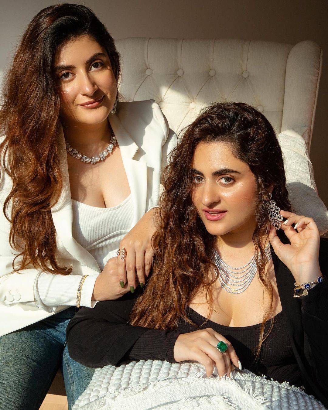 What's your choice? | Scrolller