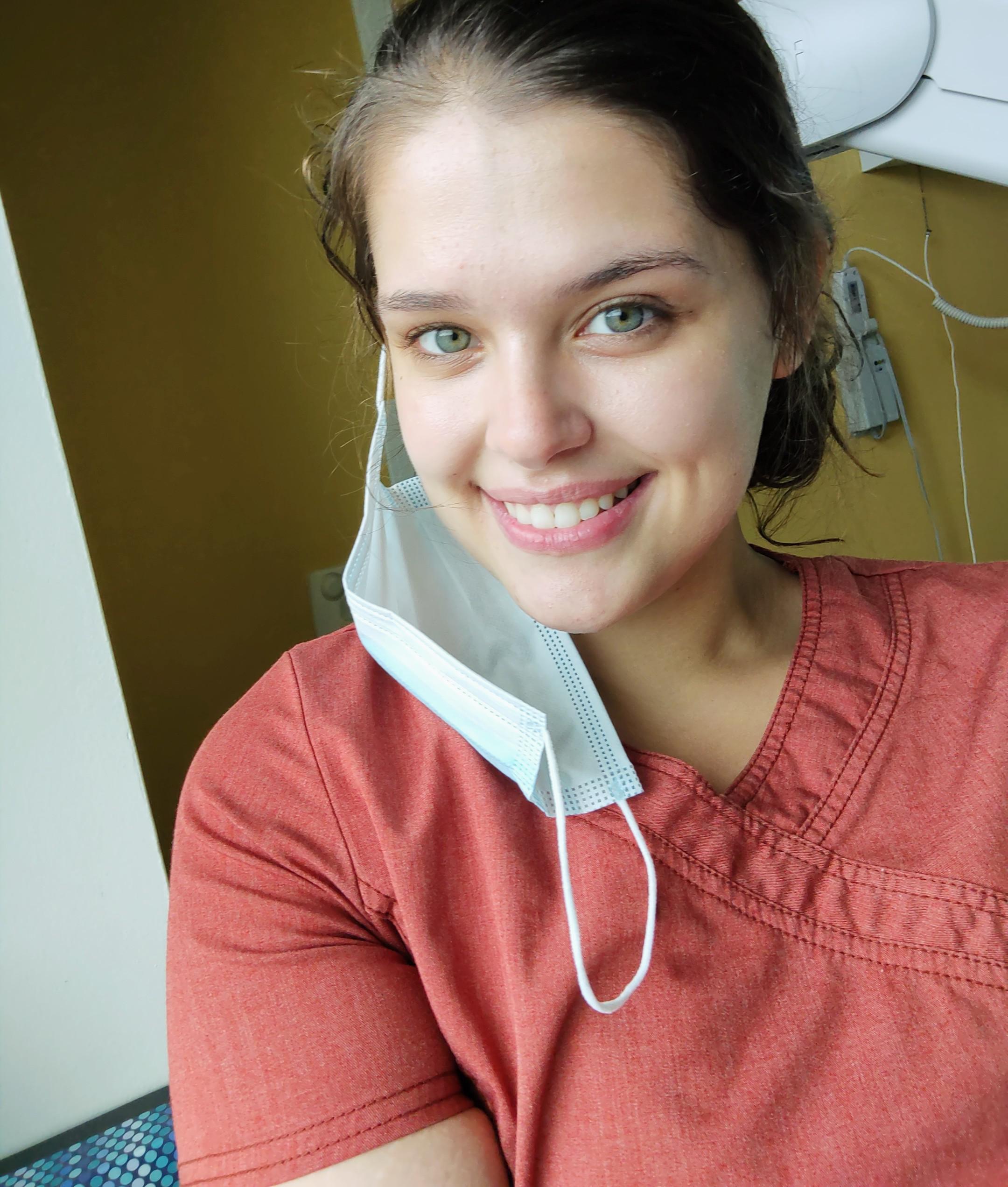 Pretty face behind the mask | Scrolller