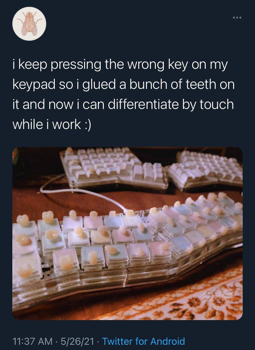 Truly cursed keyboard | Scrolller