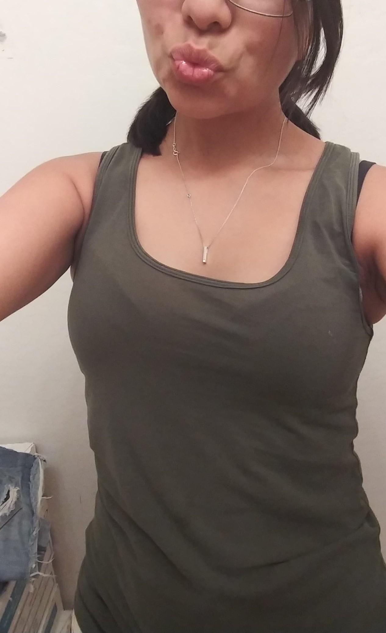 Where do all the short girls hang out 😘 | Scrolller