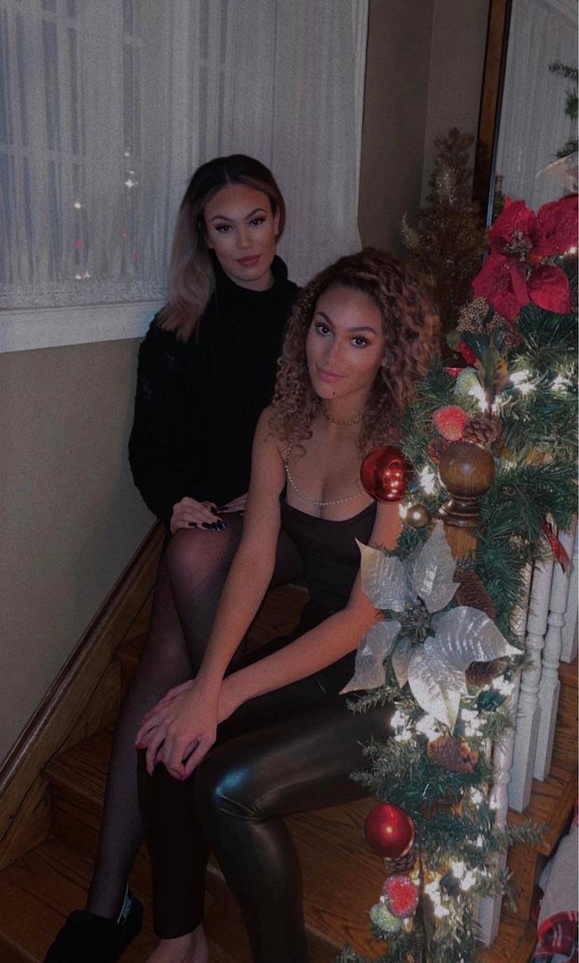 Which sister gets your load | Scrolller