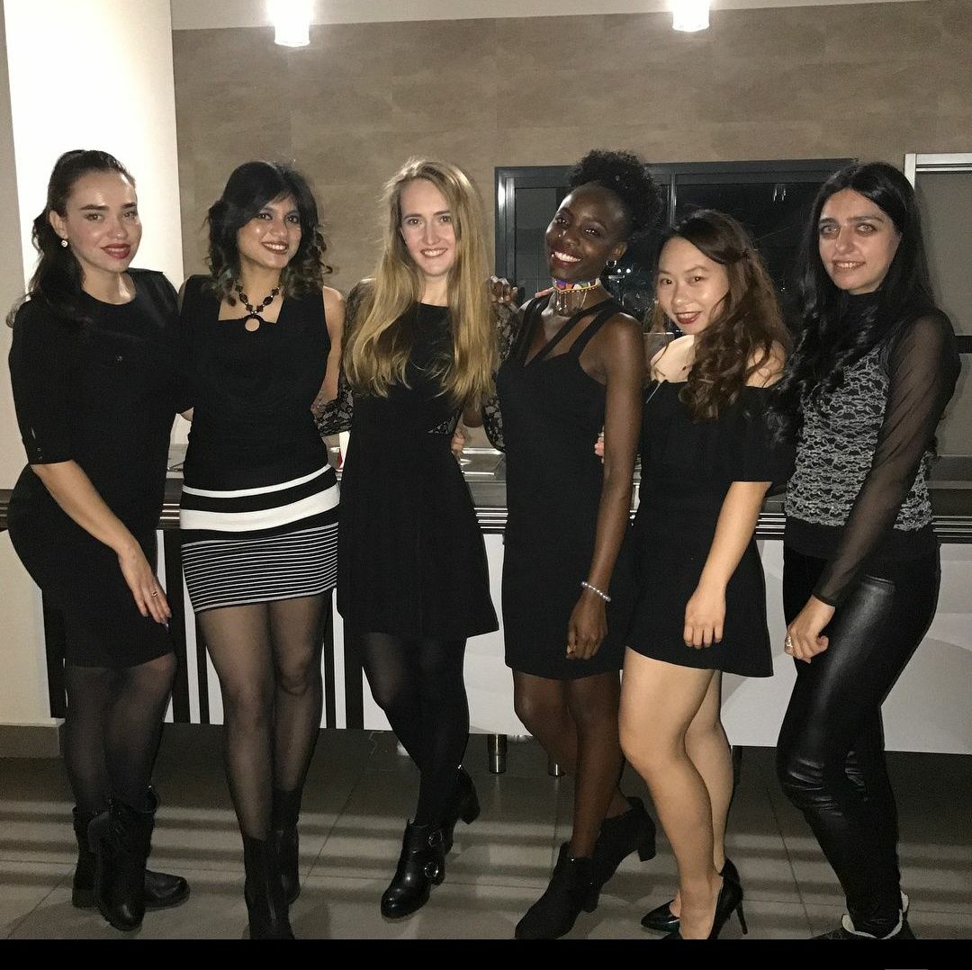 Whichone and what will you do - dm | Scrolller