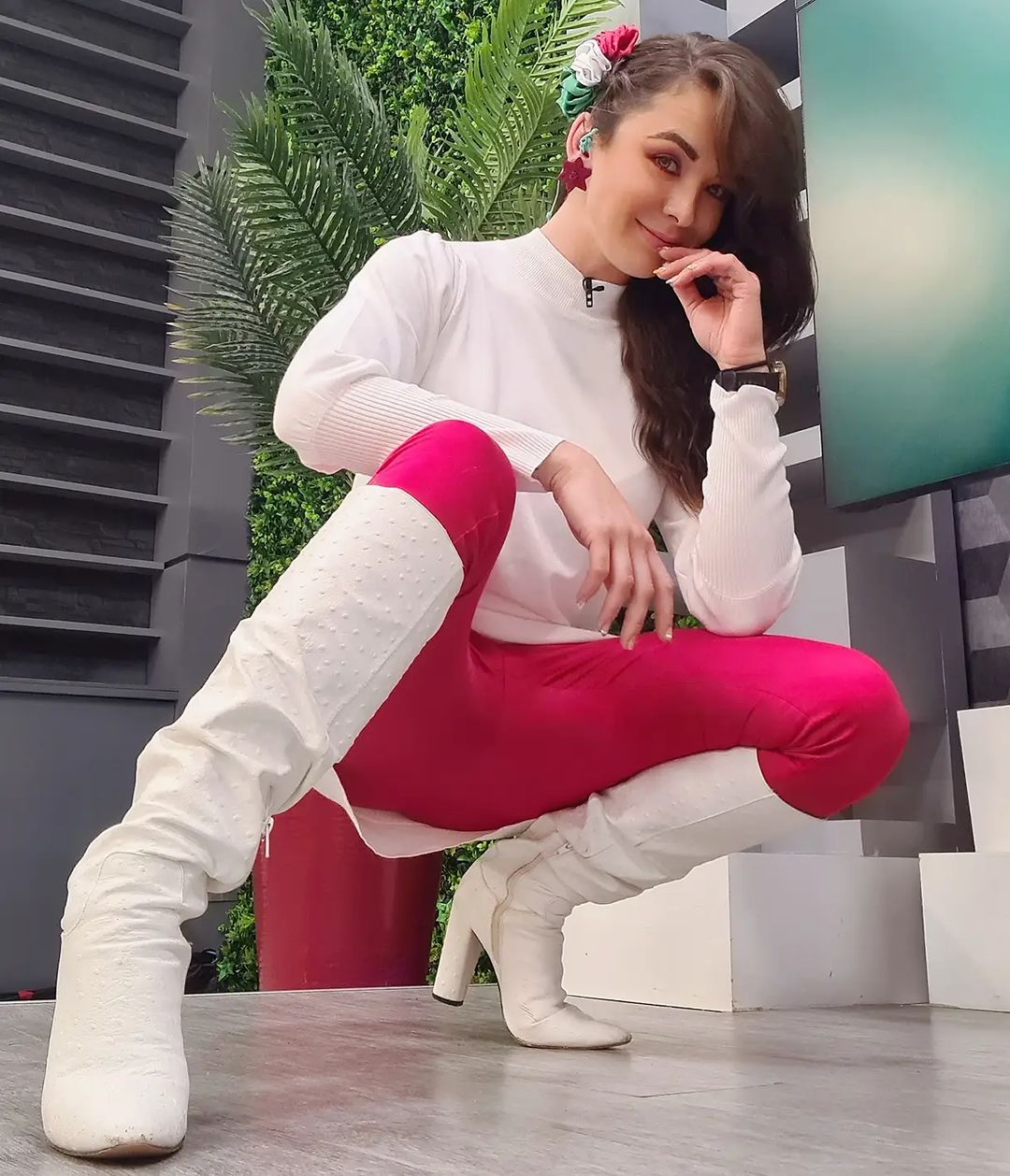 White boots | Scrolller