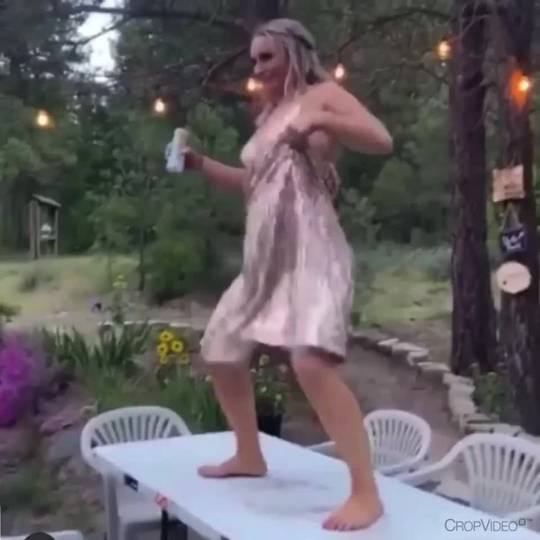 White Claw weddings | Scrolller