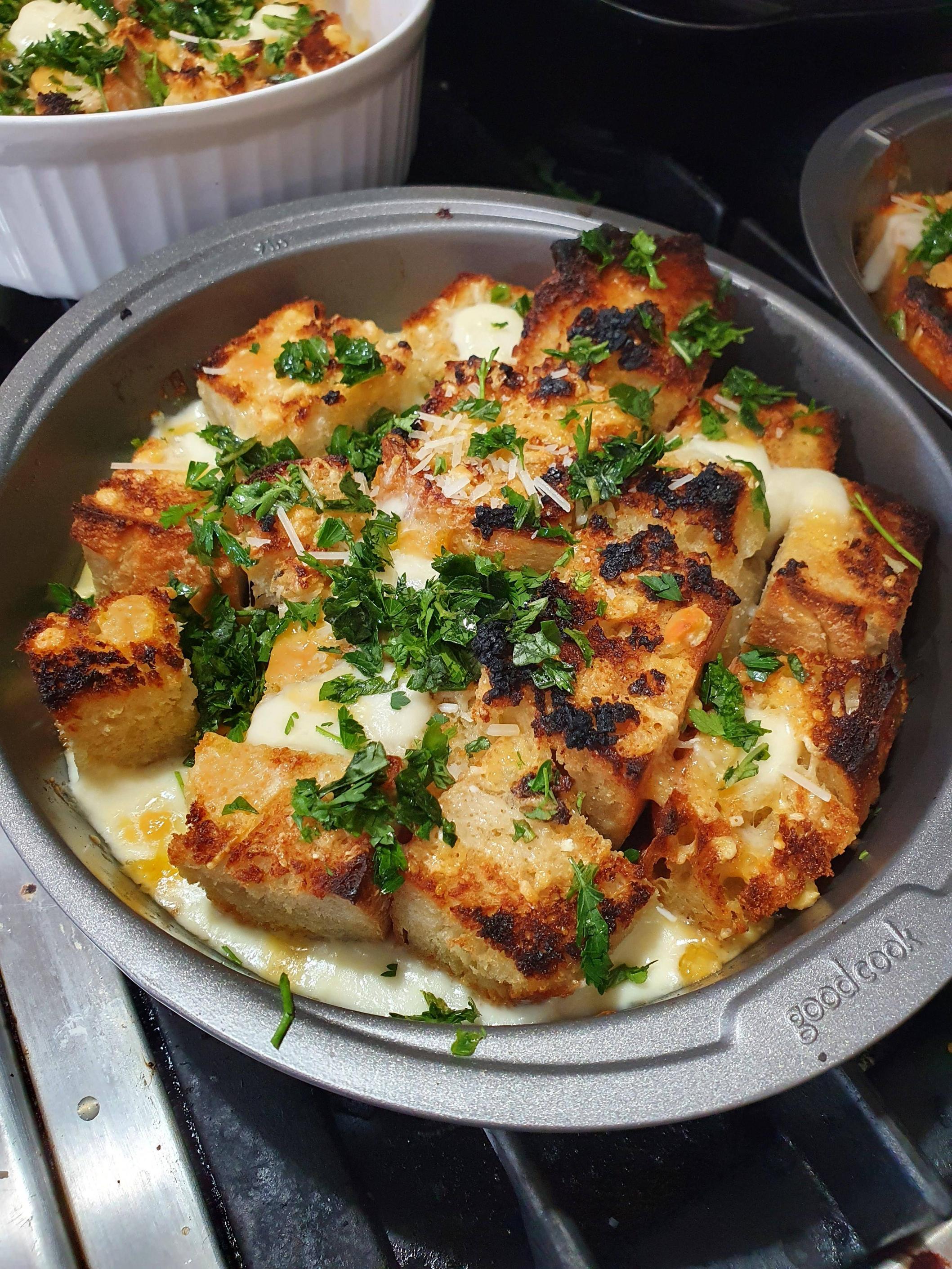 White truffle garlic bread made by my boyfriend. | Scrolller