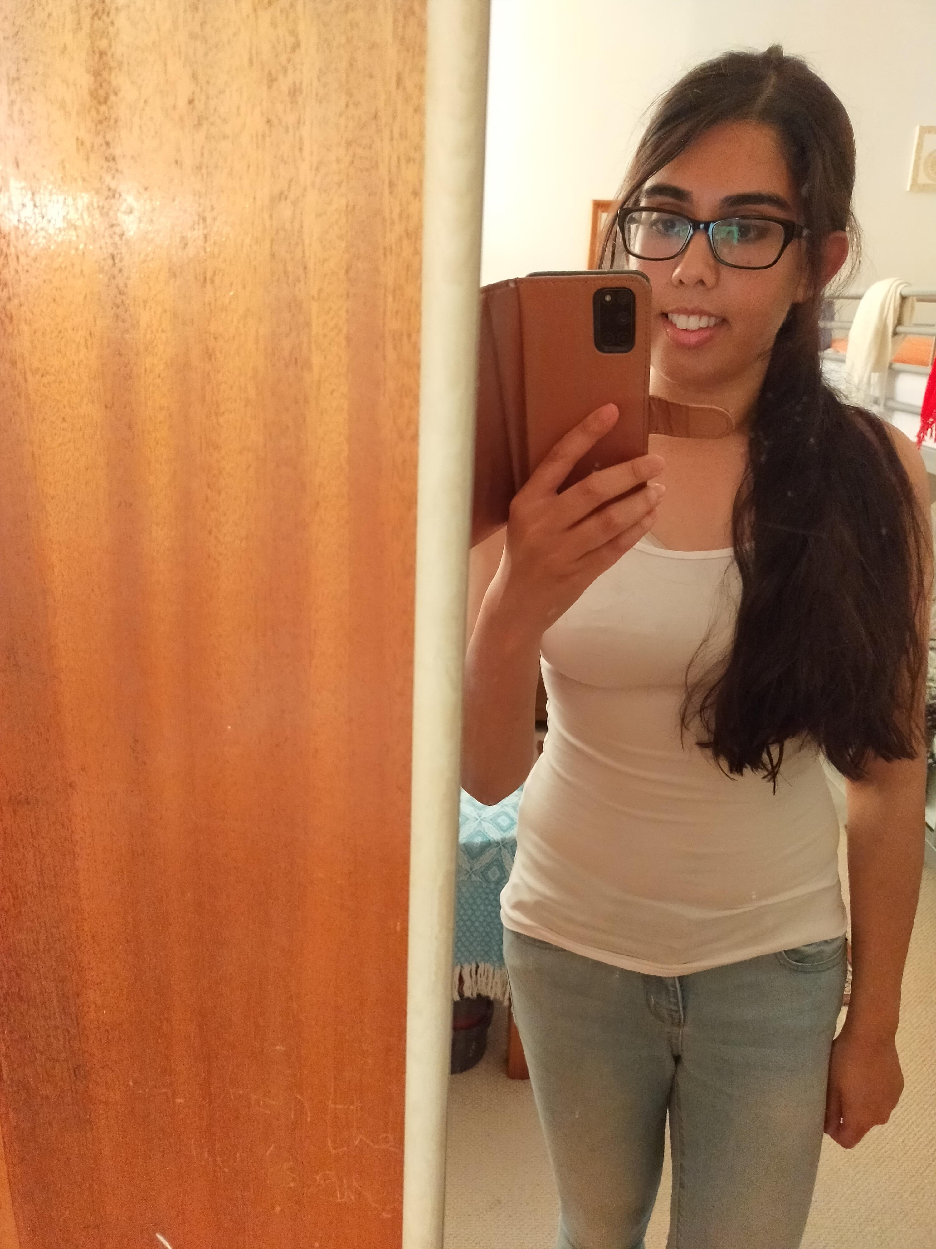 White vest | Scrolller