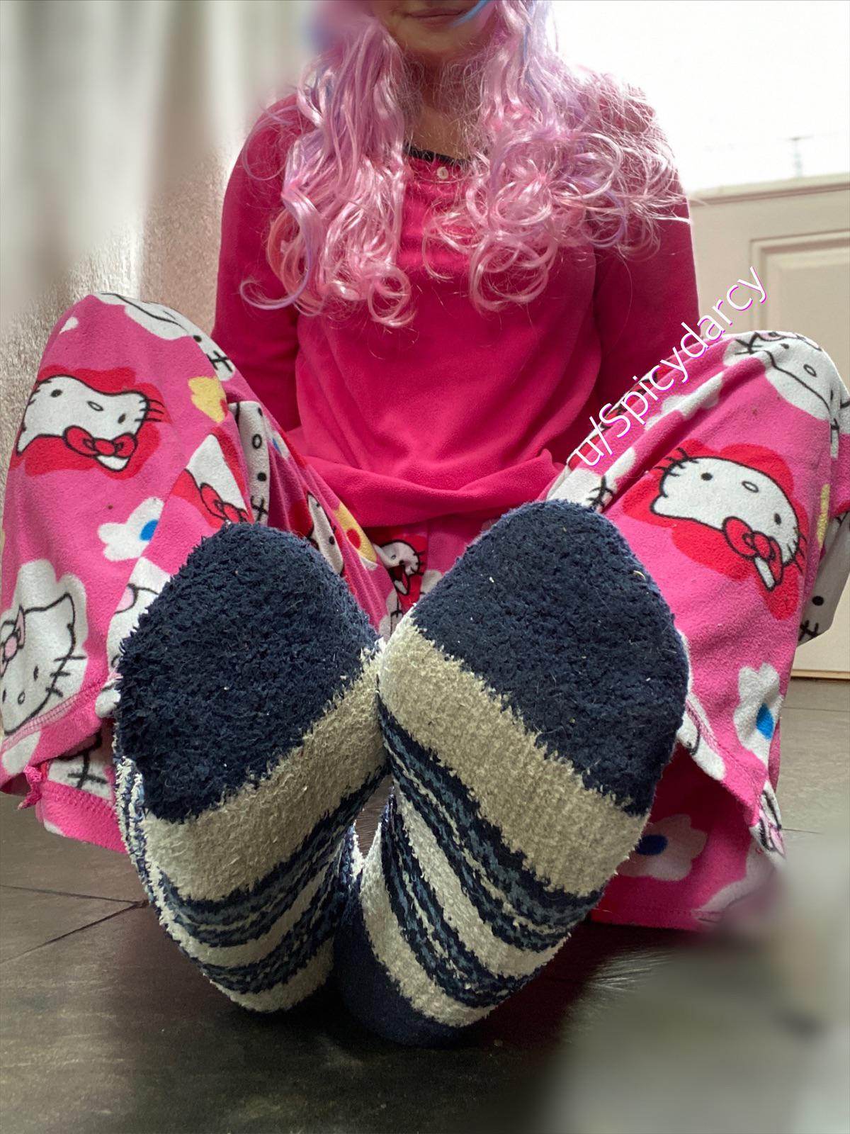 Do we like fluffy socks? | Scrolller