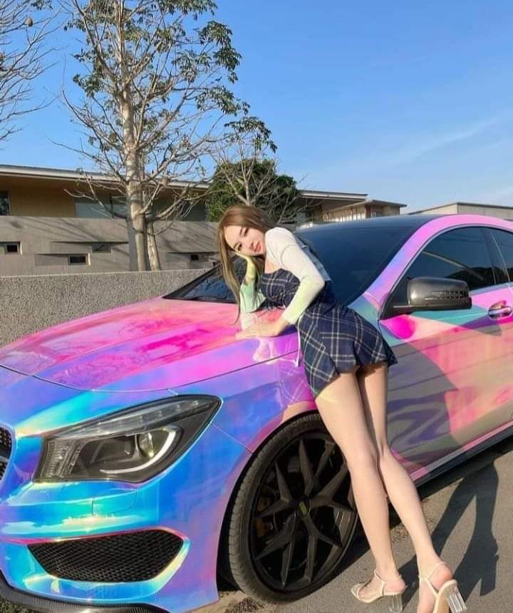 Who is she? | Scrolller