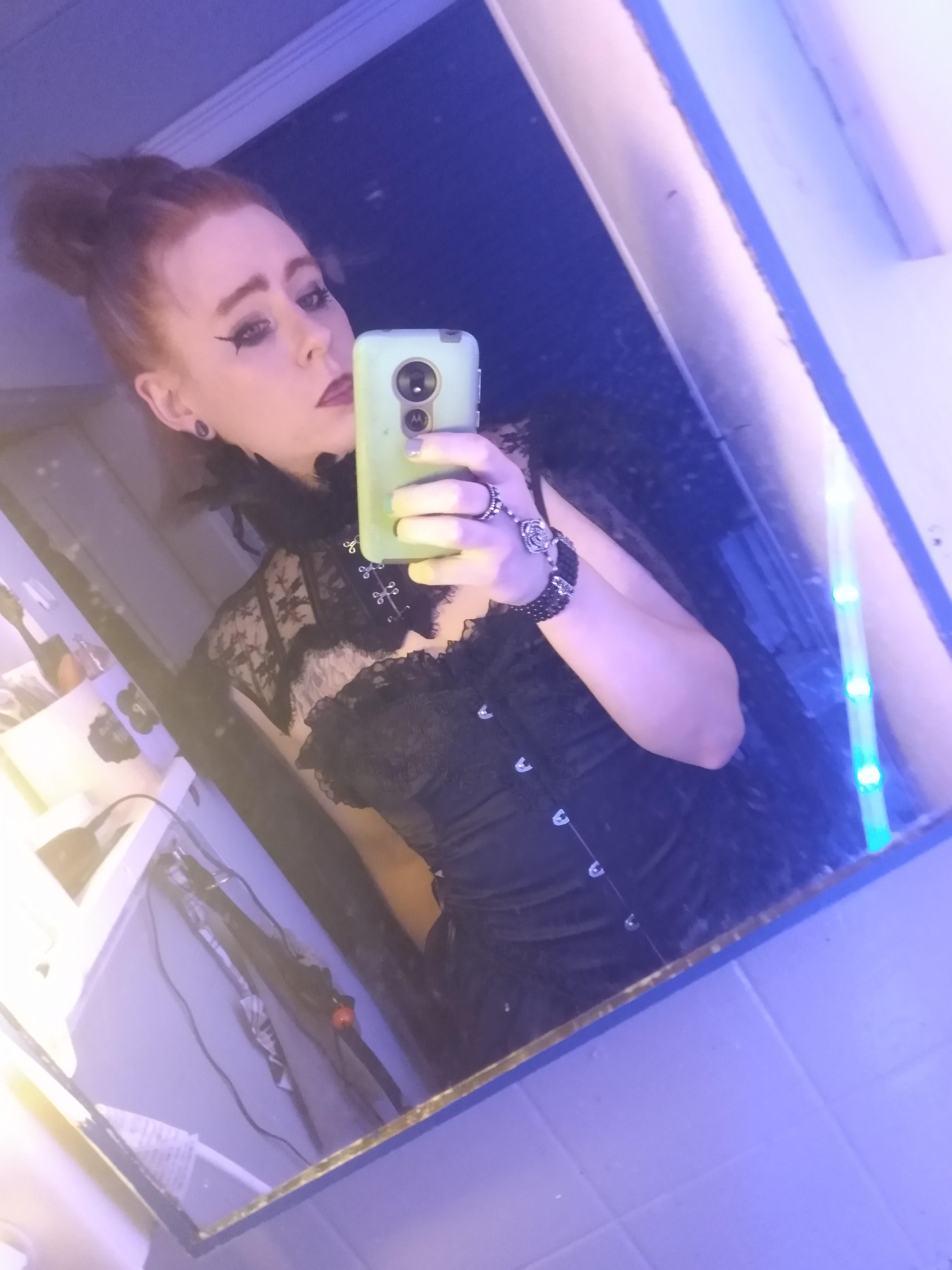 Who ordered the large goth? | Scrolller