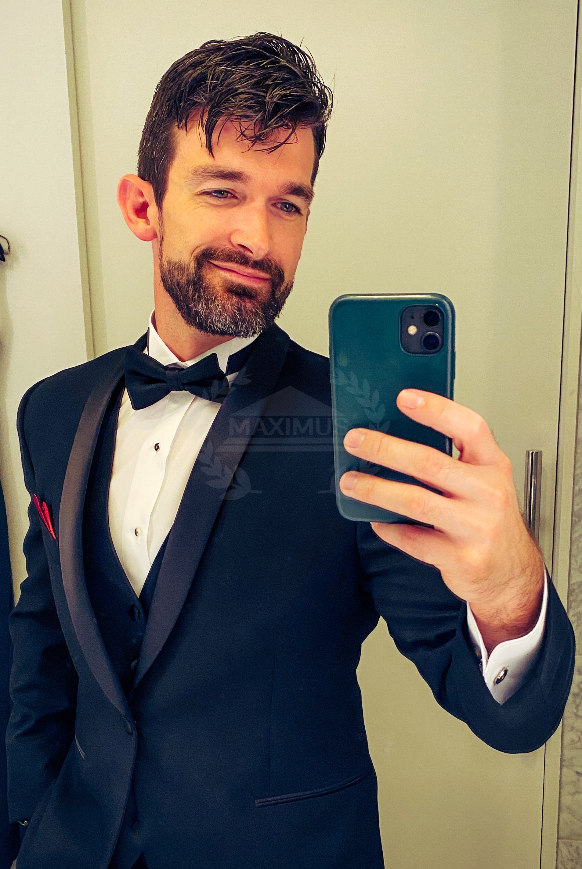 Who wants to be my plus one on the red carpet? | Scrolller