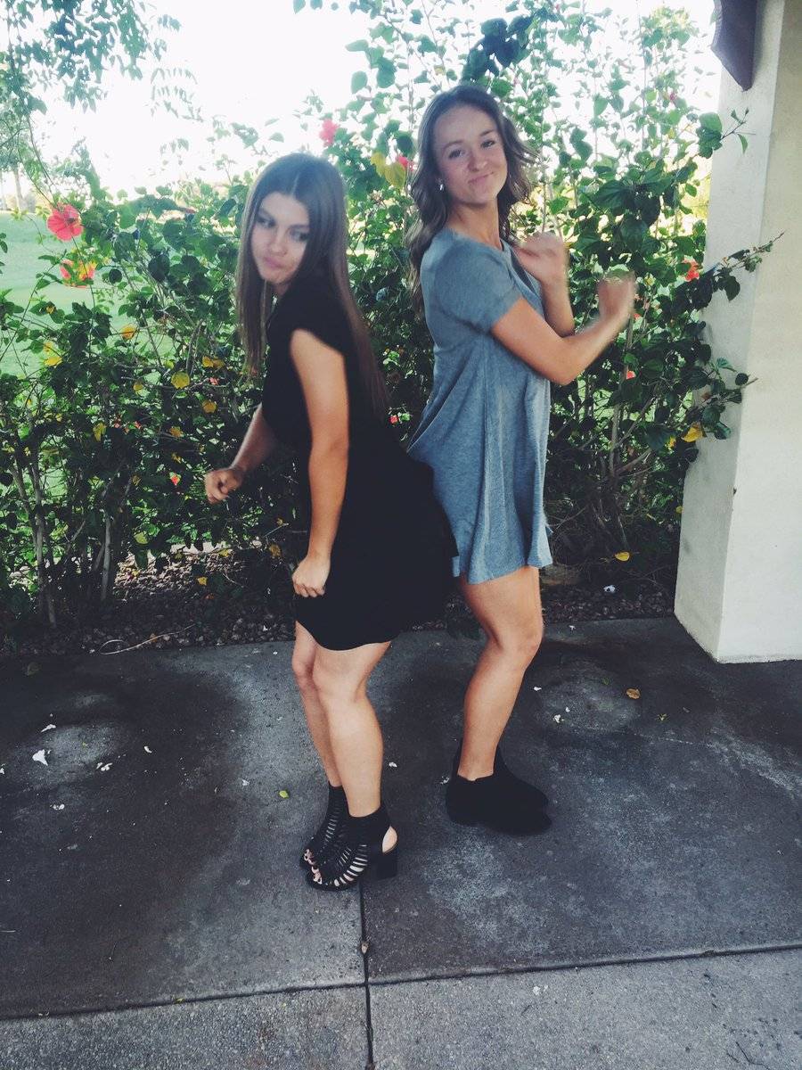 Who wins this booty battle? | Scrolller