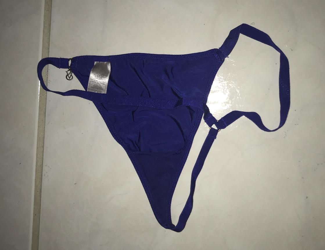 Who would like to jerk off with one of my mom’s thongs? | Scrolller