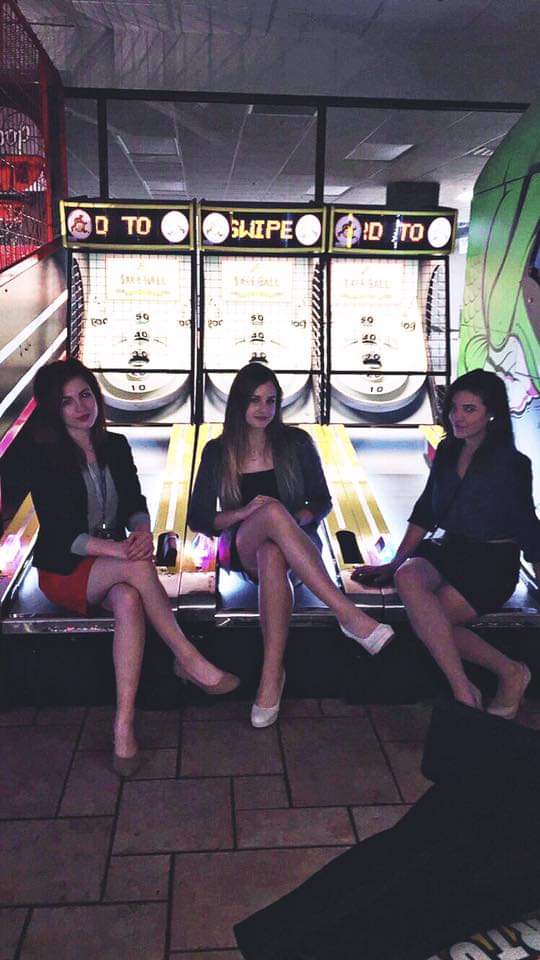 Who's holes are you aiming for? | Scrolller