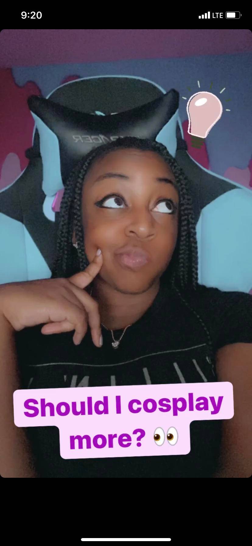 Why she teasing us | Scrolller