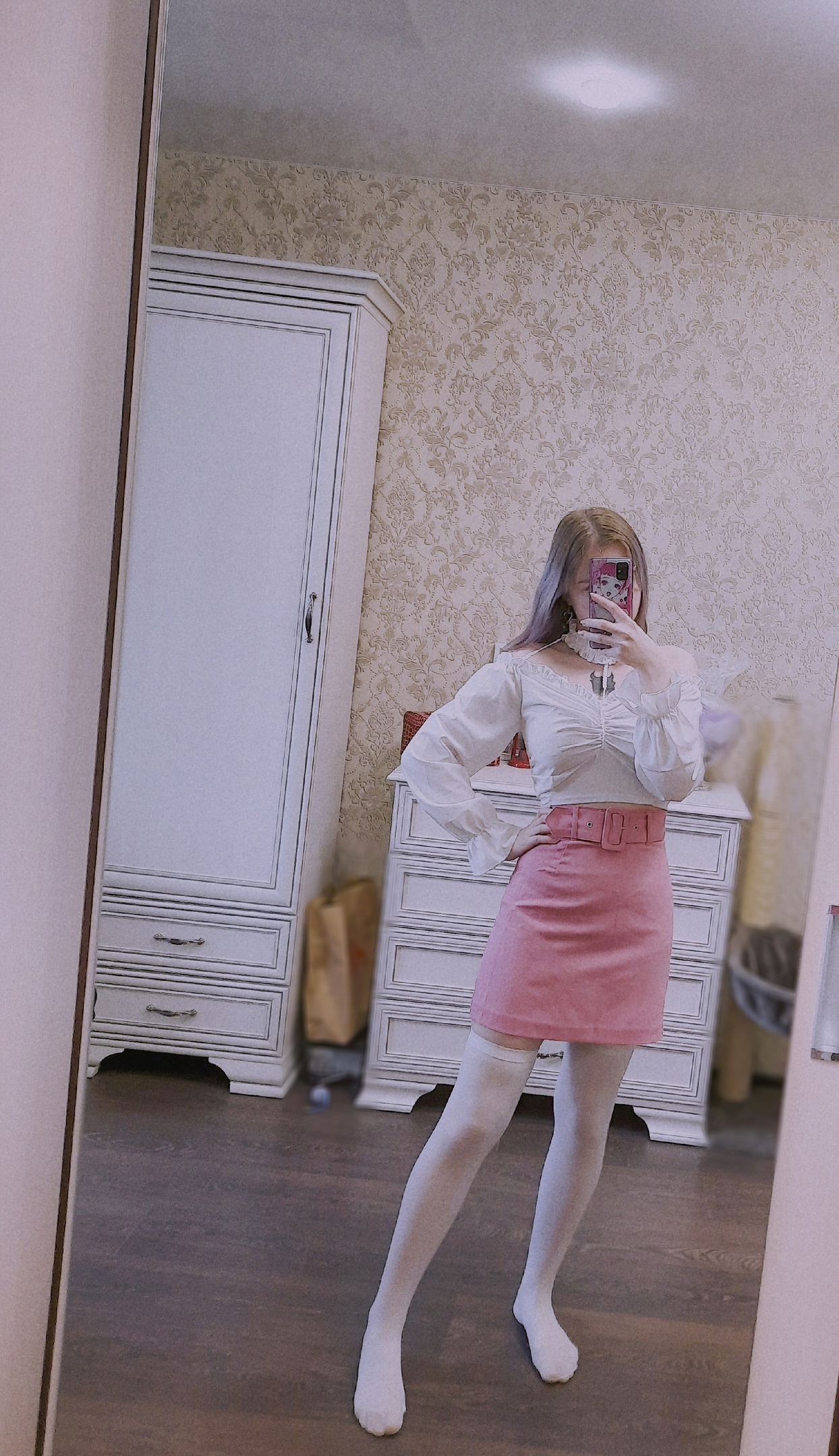 will you go on a date with me? | Scrolller