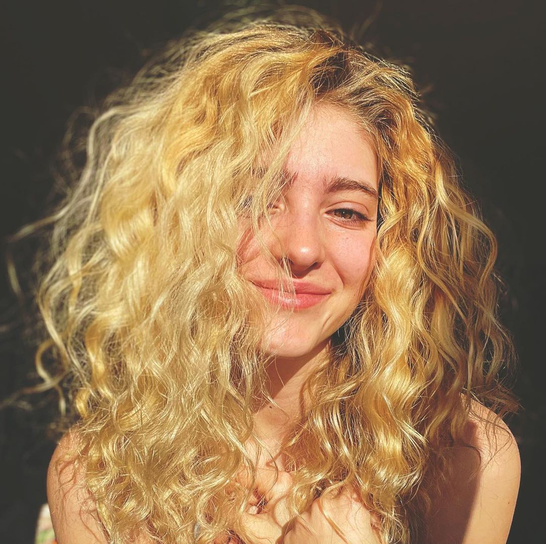 Willow Shields | Scrolller