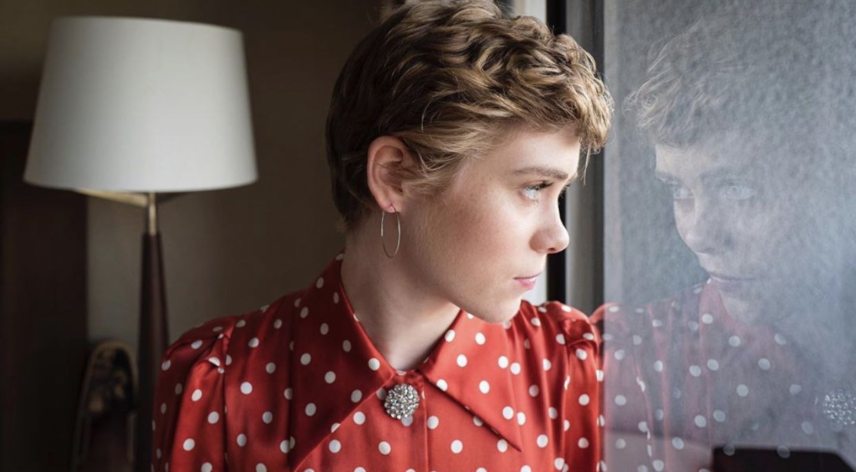 Window gazing | Scrolller