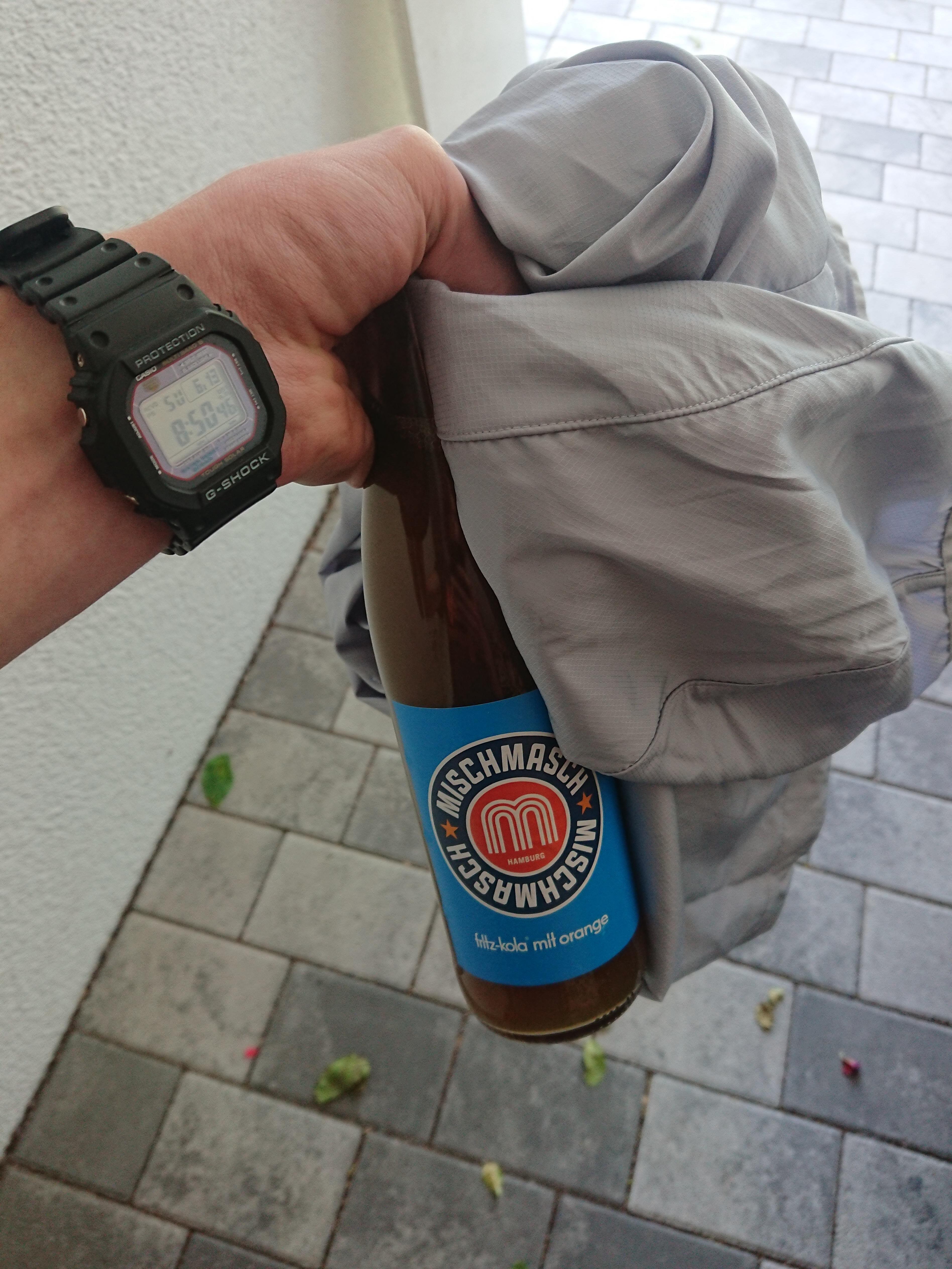 Windy summer day carry | Scrolller