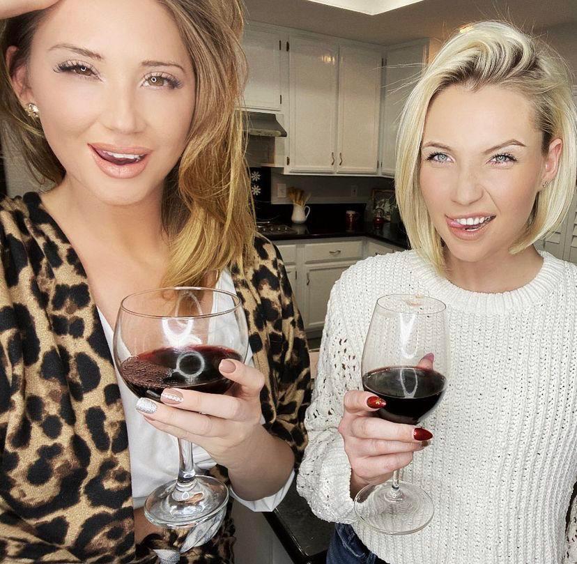 Wine drinkers | Scrolller