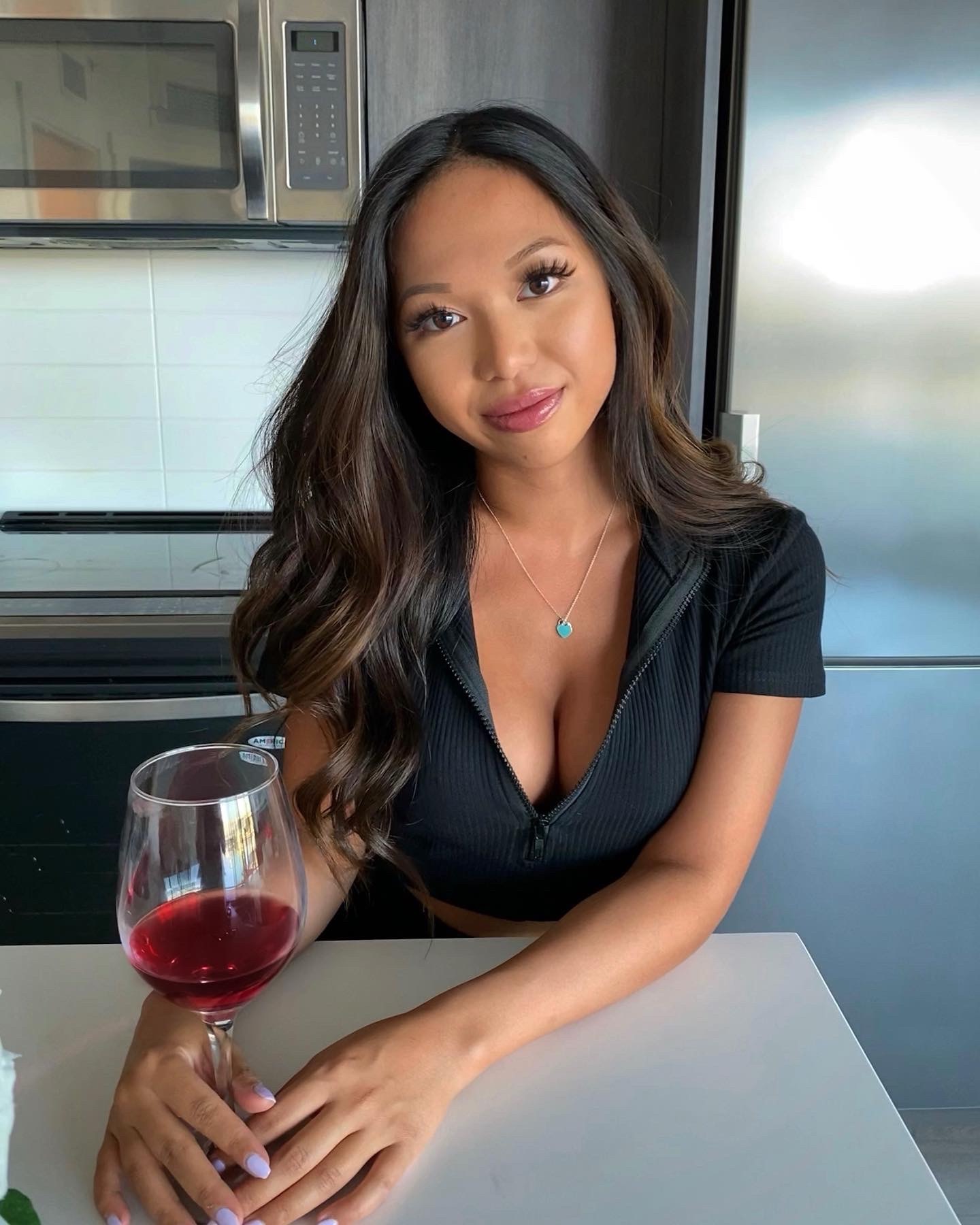 Wine glass | Scrolller