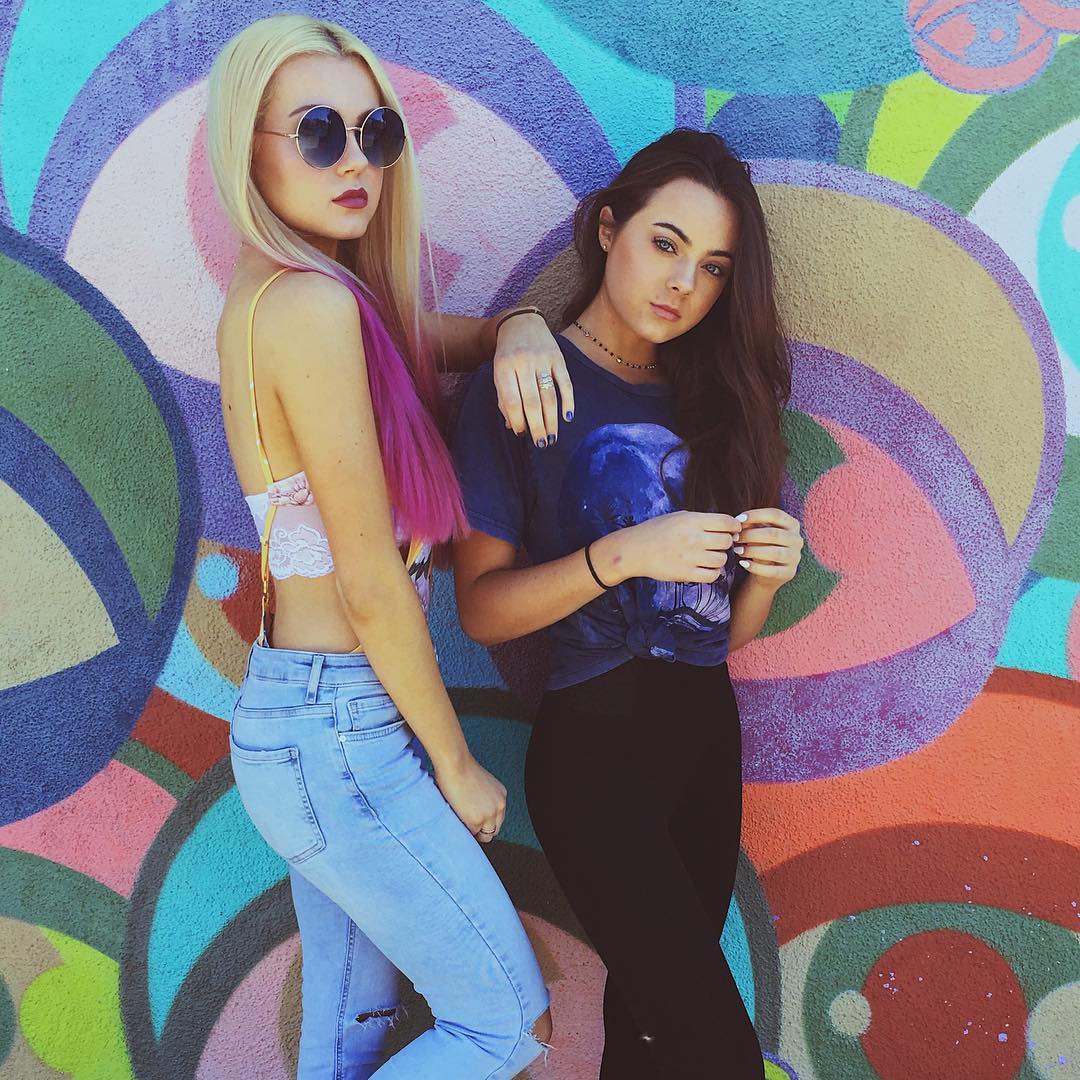 With Ava | Scrolller