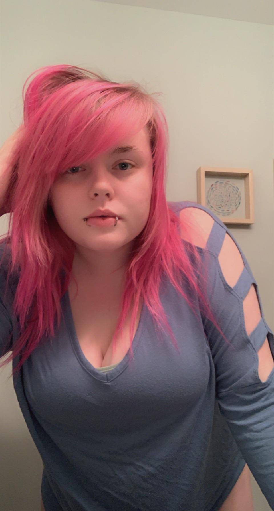 Woke up like this 20f | Scrolller