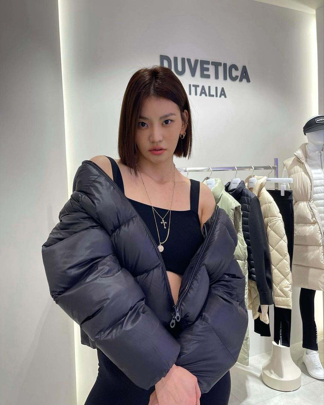 Won 'Anda' Min-ji | Scrolller