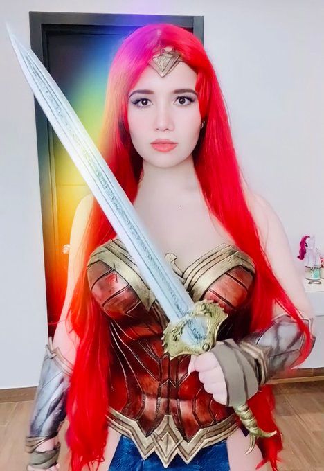 Wonder Woman | Scrolller