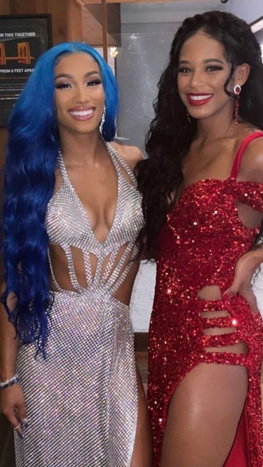 Woooww Sasha Banks and Bianca Belair 😍😍😍😲😲🍑🍆 | Scrolller