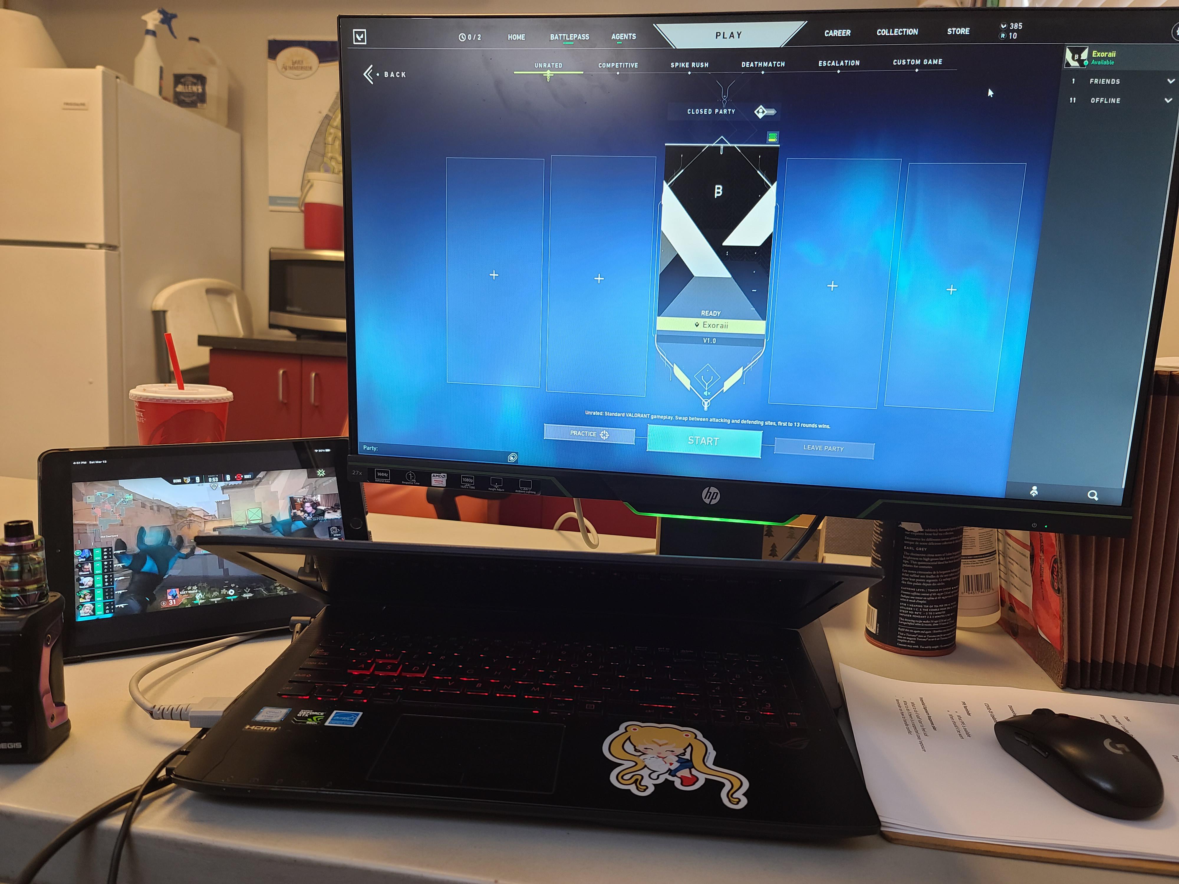 Work battlestation anyone? | Scrolller