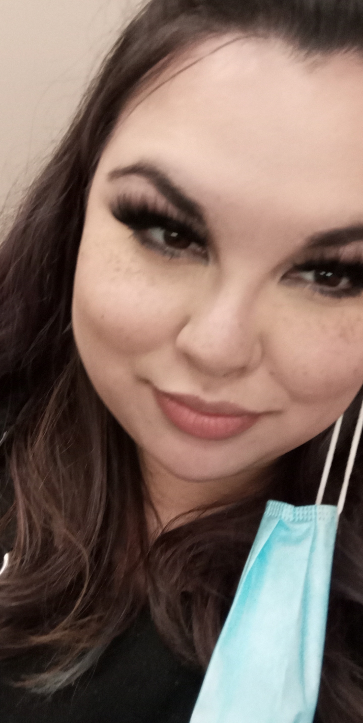 Work break selfie [f27] | Scrolller