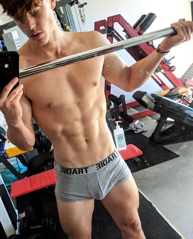 Working out bulge | Scrolller